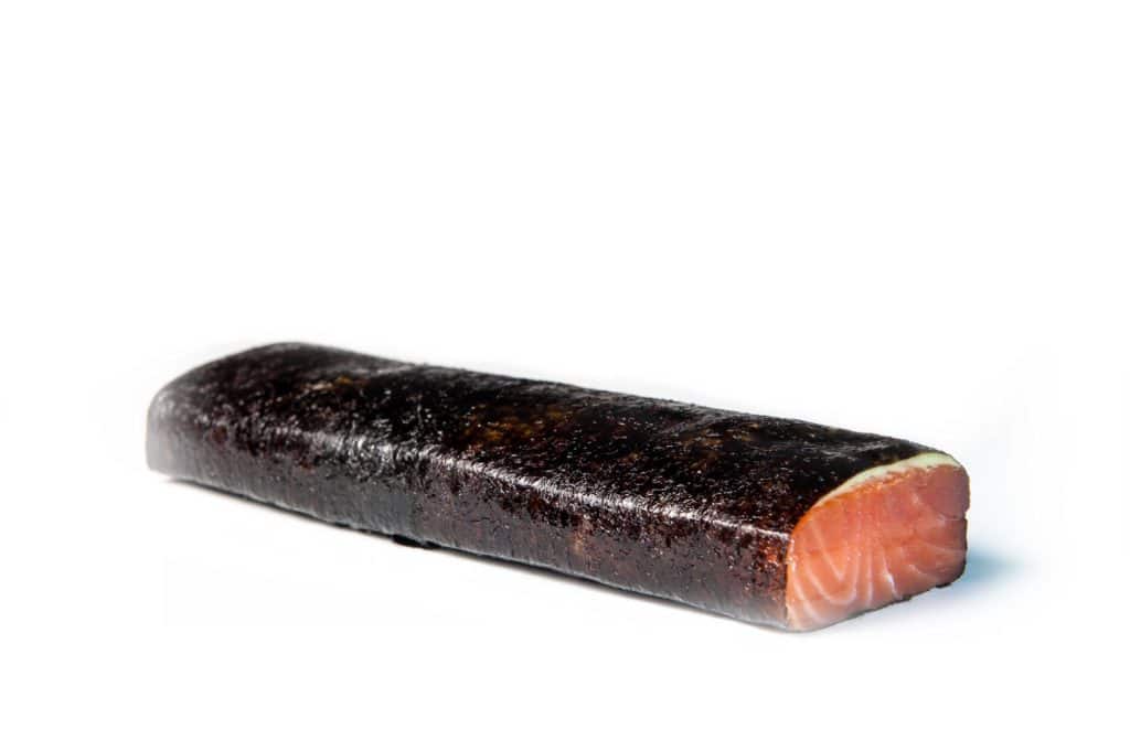 Smoked salmon loin with seaweed and wasabi 500 g approx. - Benfumat